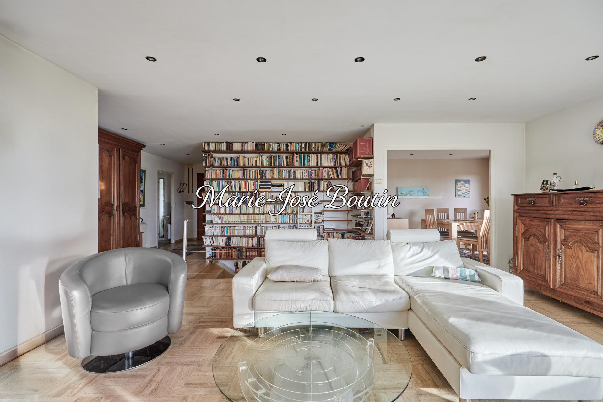 Achat : Maison à VIMOUTIERS, 61120 - 7 pièces 215m² - megAgence, réseau ...